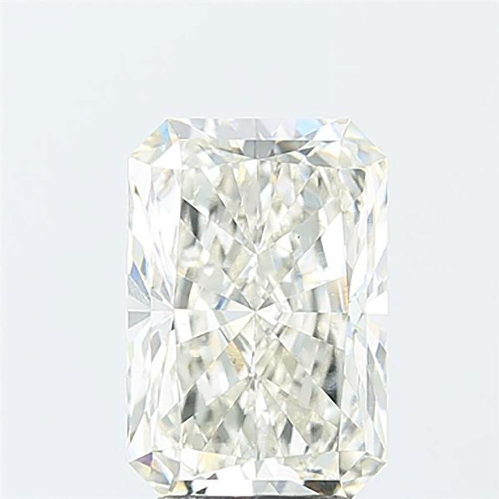 Lab Grown Diamonds in 4.11ct carat Radiant Cut - SolitaireMart